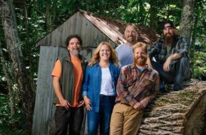 Ashley Morrill From Maine Cabin Masters: Early Life, Body Measurements ...