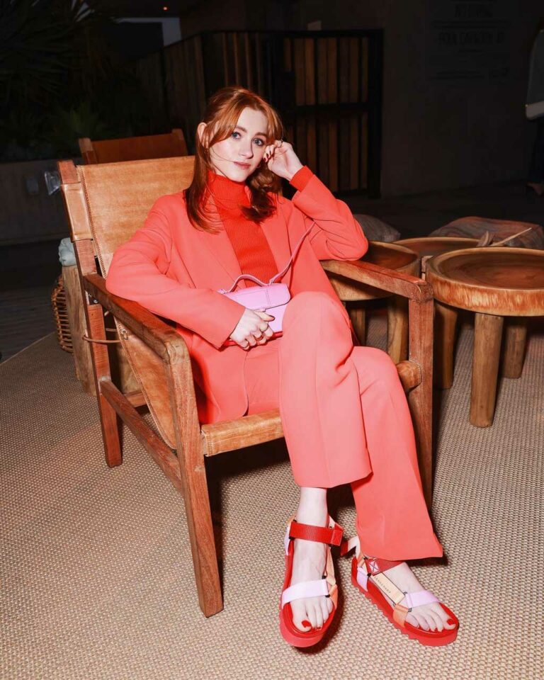 Natalia Dyer Workout Routine & Diet Plan