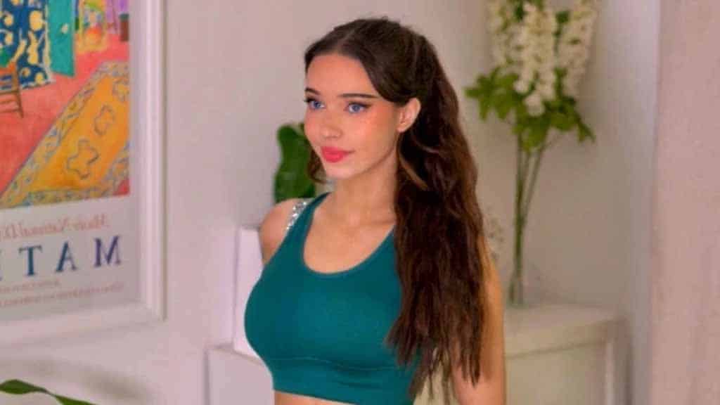 The German Based Twitch Streamer Lydia Violet Went Viral On Youtube